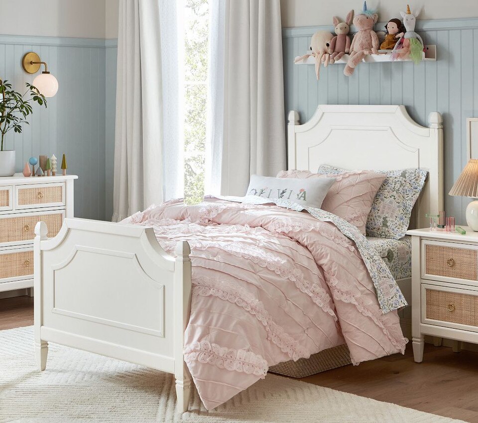 Eyelet Comforter & Pillowcases | Pottery Barn Kids AU