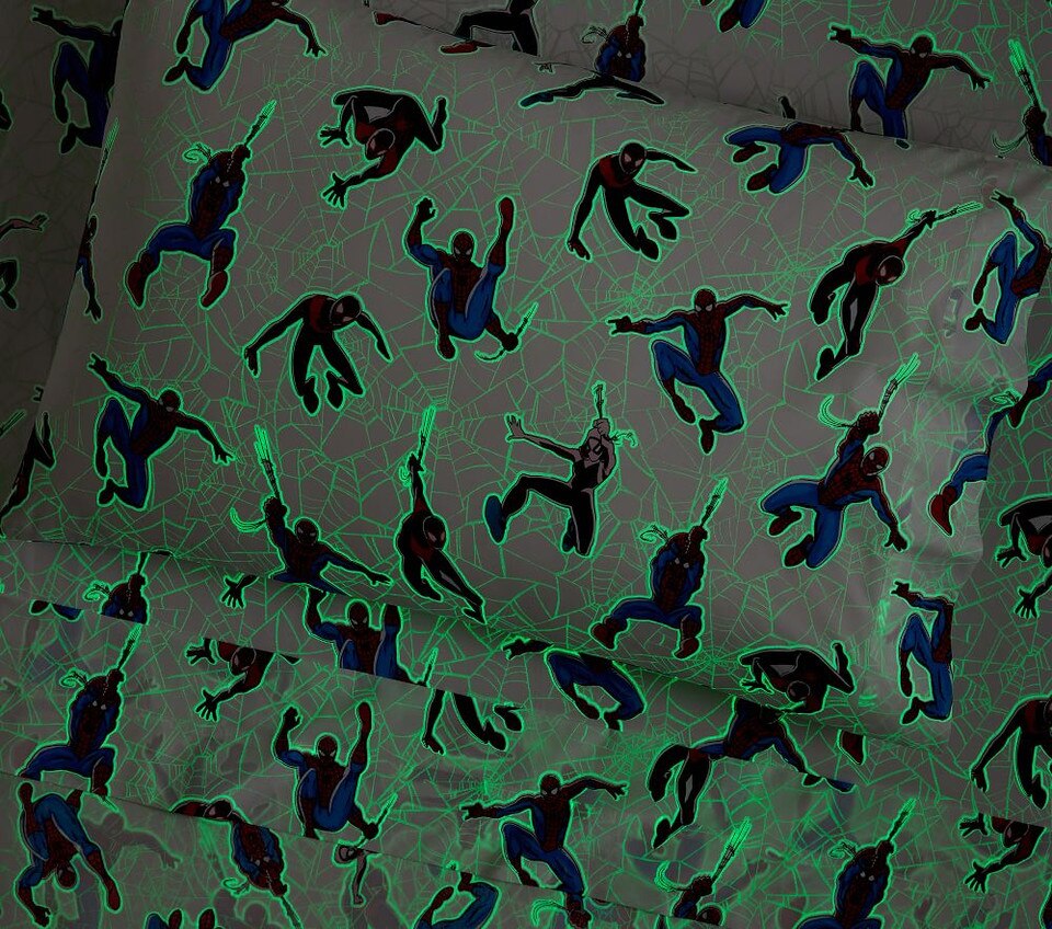 Marvel's Spider-Man Glow-in-the-Dark Sheet Set & Pillowcases - Pottery ...