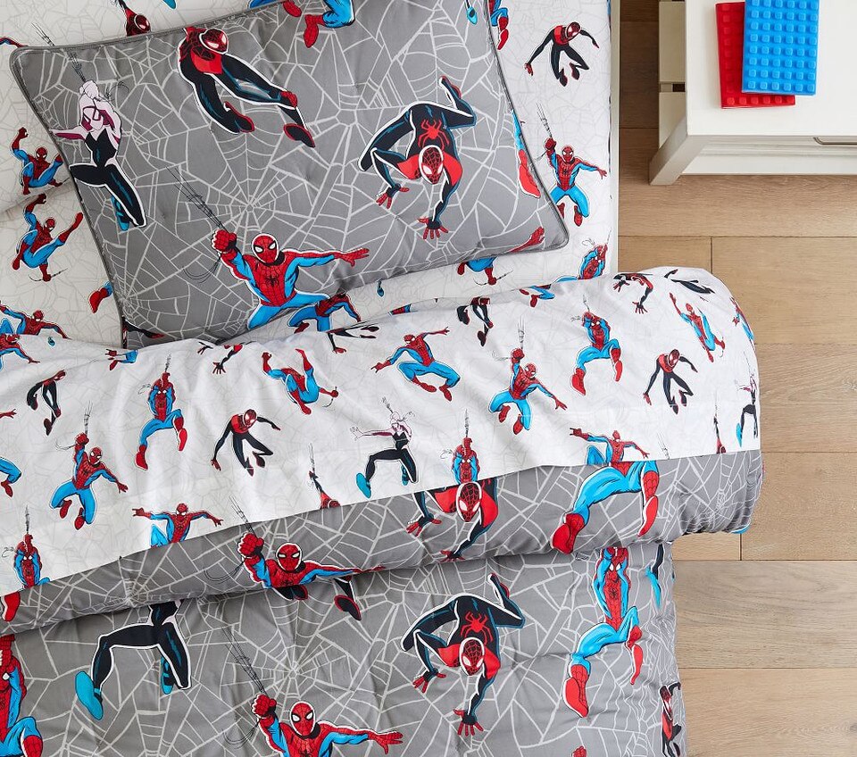 Marvel's Spider-Man Glow-in-the-Dark Sheet Set & Pillowcases - Pottery ...